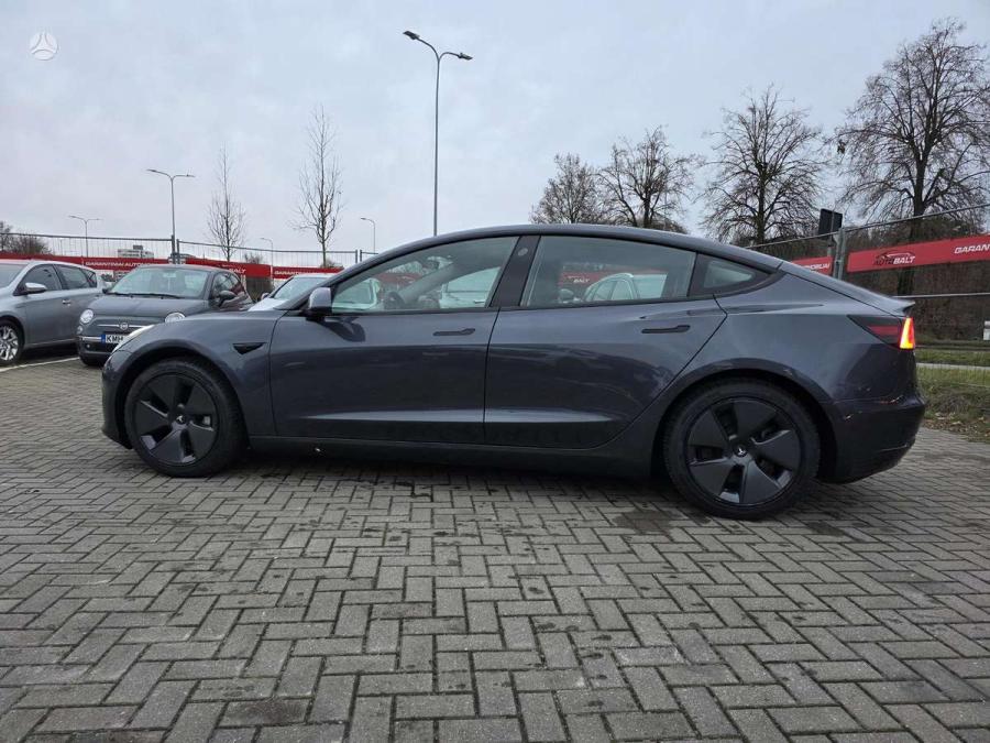 Pelēks Tesla Model 3 2021 Viļņa, ar dzinēja tilpumu 0.00 L un nobraukumu 95 tūkst. km par 25000 €, foto 5 vietnē AUTOMOTO.COM.LV