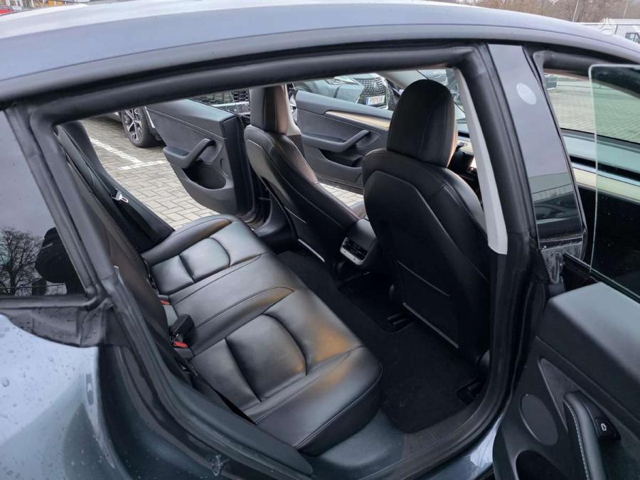 Pelēks Tesla Model 3 2021 Viļņa, ar dzinēja tilpumu 0.00 L un nobraukumu 95 tūkst. km par 25000 €, foto 14 vietnē AUTOMOTO.COM.LV