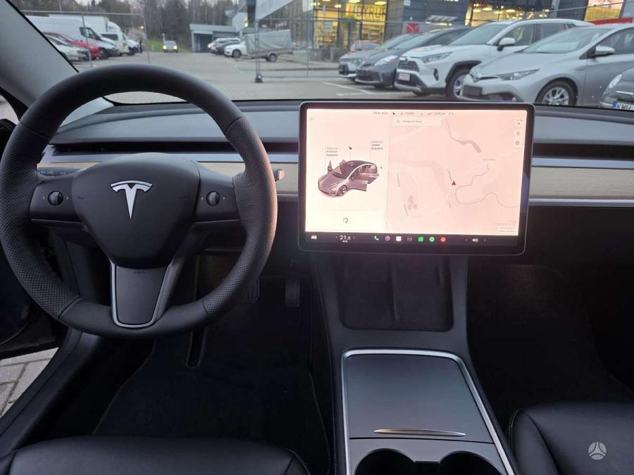 Pelēks Tesla Model 3 2021 Viļņa, ar dzinēja tilpumu 0.00 L un nobraukumu 95 tūkst. km par 25000 €, foto 20 vietnē AUTOMOTO.COM.LV