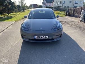 Pelēks Tesla Model 3 2023 Viļņa, ar dzinēja tilpumu 0.00 L un nobraukumu 23 tūkst. km par 28000 €, foto 4 vietnē AUTOMOTO.COM.LV
