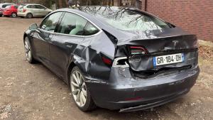Pelēks Tesla Model 3 2019 Jonava, ar dzinēja tilpumu 0.00 L un nobraukumu 130 tūkst. km par 9999 €, foto 7 vietnē AUTOMOTO.COM.LV