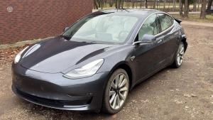 Grey Tesla Model 3 2019 in Jonava, with an engine capacity of 0.00 L and mileage of 130 thousand km for 10500 €, photo 9 on AUTOMOTO.COM.LV