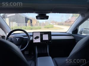 Pelēks Tesla Model 3 2019 Rīga, ar dzinēja tilpumu 0.00 L un nobraukumu 70 tūkst. km par 23500 €, foto 6 vietnē AUTOMOTO.COM.LV