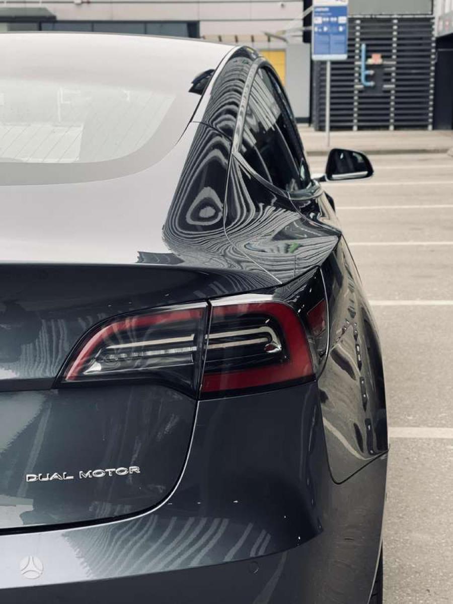 Pelēks Tesla Model 3 2020 Viļņa, ar dzinēja tilpumu 0.00 L un nobraukumu 102 tūkst. km par 17300 €, foto 10 vietnē AUTOMOTO.COM.LV
