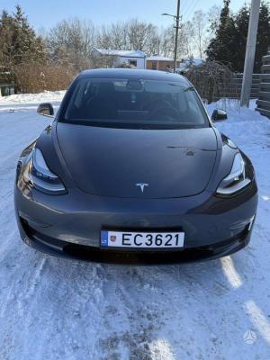 Pelēks Tesla Model 3 2020 Kauņa, ar dzinēja tilpumu 0.00 L un nobraukumu 63 tūkst. km par 19500 €, foto 2 vietnē AUTOMOTO.COM.LV