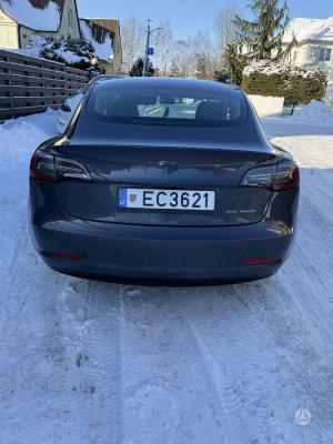 Pelēks Tesla Model 3 2020 Kauņa, ar dzinēja tilpumu 0.00 L un nobraukumu 63 tūkst. km par 19500 €, foto 3 vietnē AUTOMOTO.COM.LV