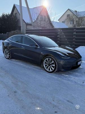 Pelēks Tesla Model 3 2020 Kauņa, ar dzinēja tilpumu 0.00 L un nobraukumu 63 tūkst. km par 19500 €, foto 5 vietnē AUTOMOTO.COM.LV