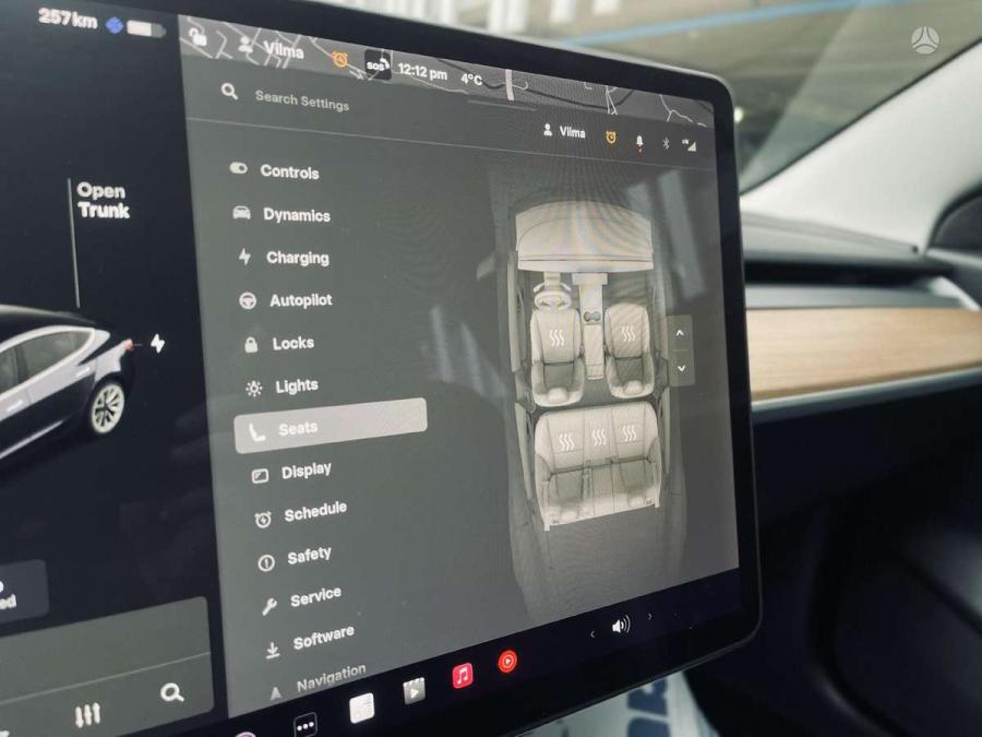 Grey Tesla Model 3 2020 in Vilnius, with an engine capacity of 0.00 L and mileage of 102 thousand km for 15300 €, photo 14 on AUTOMOTO.COM.LV