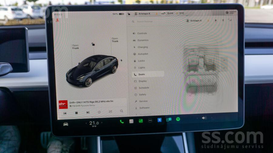 Grey Tesla Model 3 2020 in Riga, with an engine capacity of 0.00 L and mileage of 127 thousand km for 21990 €, photo 19 on AUTOMOTO.COM.LV