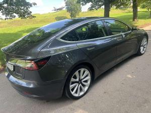 Pelēks Tesla Model 3 2020 Kauņa, ar dzinēja tilpumu 0.00 L un nobraukumu 300 tūkst. km par 10450 €, foto 6 vietnē AUTOMOTO.COM.LV