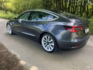 Pelēks Tesla Model 3 2020 Kauņa, ar dzinēja tilpumu 0.00 L un nobraukumu 300 tūkst. km par 10450 €, foto 15 vietnē AUTOMOTO.COM.LV
