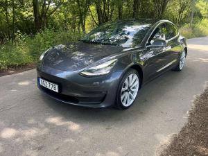 Pelēks Tesla Model 3 2020 Kauņa, ar dzinēja tilpumu 0.00 L un nobraukumu 300 tūkst. km par 10450 €, foto 18 vietnē AUTOMOTO.COM.LV