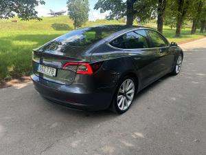 Pelēks Tesla Model 3 2020 Kauņa, ar dzinēja tilpumu 0.00 L un nobraukumu 300 tūkst. km par 10450 €, foto 20 vietnē AUTOMOTO.COM.LV