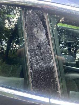 Pelēks Tesla Model 3 2020 Kauņa, ar dzinēja tilpumu 0.00 L un nobraukumu 300 tūkst. km par 10450 €, foto 23 vietnē AUTOMOTO.COM.LV