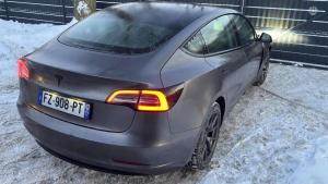 Pelēks Tesla Model 3 2021 Jonava, ar dzinēja tilpumu 0.00 L un nobraukumu 50 tūkst. km par 15200 €, foto 7 vietnē AUTOMOTO.COM.LV