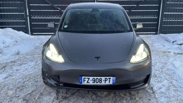 Grey Tesla Model 3 2021 in Jonava, with an engine capacity of 0.00 L and mileage of 50 thousand km for 14500 €, photo 1 on AUTOMOTO.COM.LV
