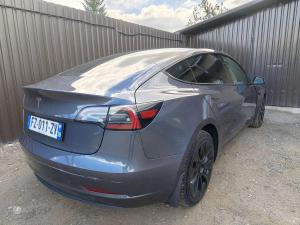Grey Tesla Model 3 2021 in Kaunas, with an engine capacity of 0.00 L and mileage of 120 thousand km for 12200 €, photo 8 on AUTOMOTO.COM.LV