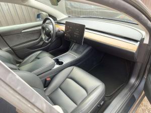 Pelēks Tesla Model 3 2021 Kauņa, ar dzinēja tilpumu 0.00 L un nobraukumu 120 tūkst. km par 11300 €, foto 11 vietnē AUTOMOTO.COM.LV
