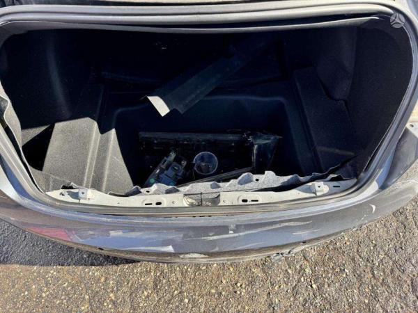 Tesla Model 3 2021 RadviliÅ”kis vietnÄ PelÄks Tesla Model 3 2021 RadviliÅ”kis, ar dzinÄja tilpumu 0.00 L un nobraukumu 105 tÅ«kst. km par 16950 ā¬, foto 11 vietnÄ AUTOMOTO.COM.LV