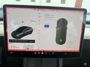 Grey Tesla Model 3 2021 in Kaunas, with an engine capacity of 0.00 L and mileage of 171 thousand km for 14299 €, photo 12 on AUTOMOTO.COM.LV