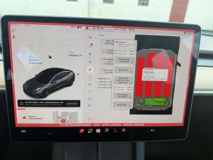 Grey Tesla Model 3 2021 in Kaunas, with an engine capacity of 0.00 L and mileage of 171 thousand km for 14299 €, photo 15 on AUTOMOTO.COM.LV
