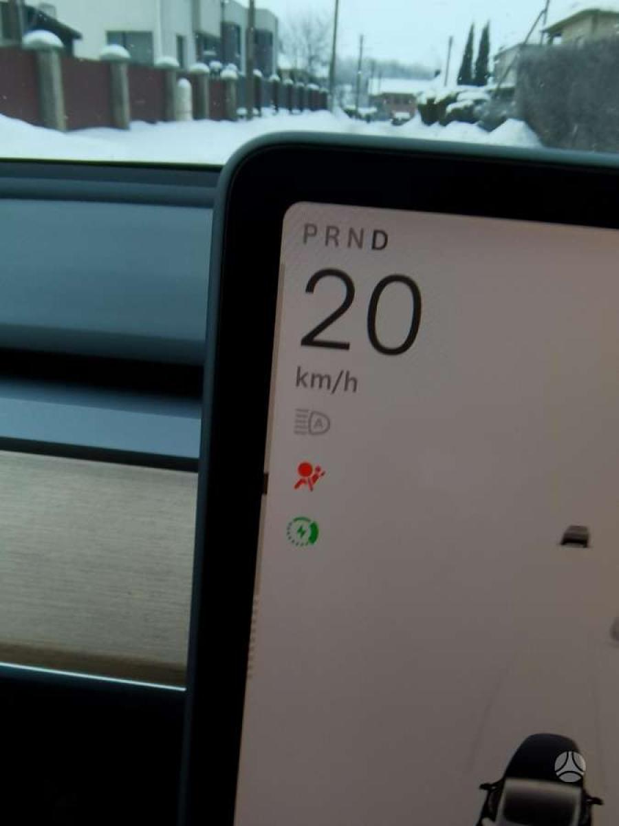 Grey Tesla Model 3 2022 in Kaunas, with an engine capacity of 0.00 L and mileage of 33 thousand km for 12300 €, photo 29 on AUTOMOTO.COM.LV