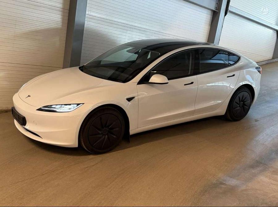 Pelēks Tesla Model 3 2024 Kauņa, ar dzinēja tilpumu 0.00 L un nobraukumu 2 tūkst. km par 31999 €, foto 3 vietnē AUTOMOTO.COM.LV