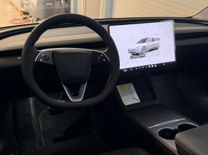 Pelēks Tesla Model 3 2024 Kauņa, ar dzinēja tilpumu 0.00 L un nobraukumu 2 tūkst. km par 31999 €, foto 8 vietnē AUTOMOTO.COM.LV