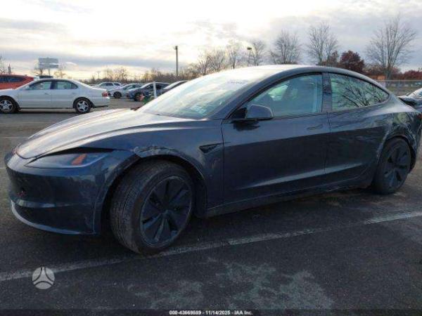 Pelēks Tesla Model 3 2025 Klaipėda, ar dzinēja tilpumu 0.00 L un nobraukumu 12 tūkst. km par 7600 €, foto 6 vietnē AUTOMOTO.COM.LV