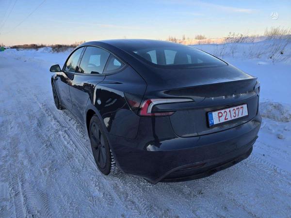 Grey Tesla Model 3 2025 in Klaipeda, with an engine capacity of 0.00 L and mileage of 297 thousand km for 31900 €, photo 3 on AUTOMOTO.COM.LV