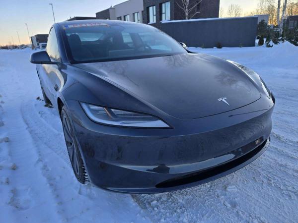 Grey Tesla Model 3 2025 in Klaipeda, with an engine capacity of 0.00 L and mileage of 297 thousand km for 31900 €, photo 7 on AUTOMOTO.COM.LV