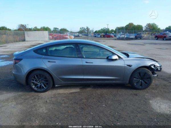 Grey Tesla Model 3 2026 in Kaunas, with an engine capacity of 0.00 L and mileage of 0 thousand km for 23500 €, photo 10 on AUTOMOTO.COM.LV