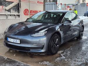 Grey Tesla Model 3 2018 in Jelgava, with an engine capacity of 0.00 L and mileage of 136 thousand km for 18500 €, photo  on AUTOMOTO.COM.LV
