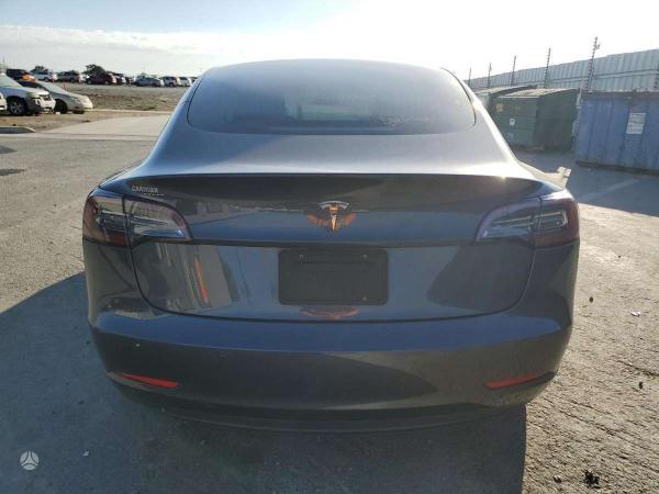 Pelēks Tesla Model 3 2019 Kauņa, ar dzinēja tilpumu 0.00 L un nobraukumu 135 tūkst. km par 9200 €, foto 6 vietnē AUTOMOTO.COM.LV