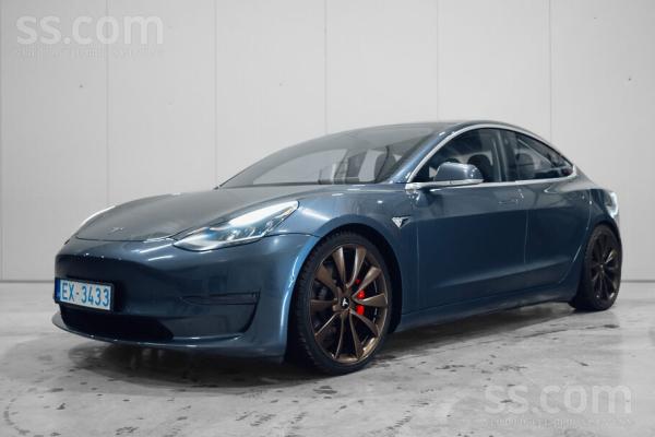 Pelēks Tesla Model 3 2019 Rīga, ar dzinēja tilpumu 0.00 L un nobraukumu 113 tūkst. km par 21500 €, foto 1 vietnē AUTOMOTO.COM.LV