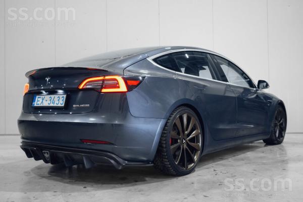 Pelēks Tesla Model 3 2019 Rīga, ar dzinēja tilpumu 0.00 L un nobraukumu 113 tūkst. km par 21500 €, foto 9 vietnē AUTOMOTO.COM.LV