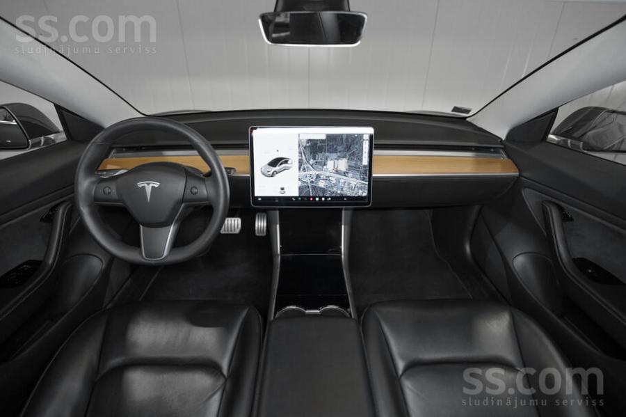Pelēks Tesla Model 3 2019 Rīga, ar dzinēja tilpumu 0.00 L un nobraukumu 113 tūkst. km par 21500 €, foto 24 vietnē AUTOMOTO.COM.LV