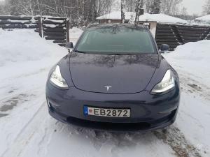 Grey Tesla Model 3 2019 in Plunge, with an engine capacity of 0.00 L and mileage of 87 thousand km for 9900 €, photo  on AUTOMOTO.COM.LV