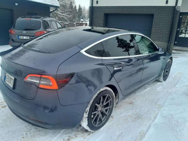 Pelēks Tesla Model 3 2019 Plungė, ar dzinēja tilpumu 0.00 L un nobraukumu 87 tūkst. km par 9900 €, foto 3 vietnē AUTOMOTO.COM.LV