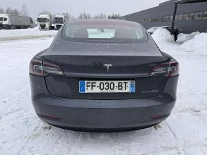 Grey Tesla Model 3 2019 in Kaunas, with an engine capacity of 0.00 L and mileage of 180 thousand km for 14400 €, photo 12 on AUTOMOTO.COM.LV