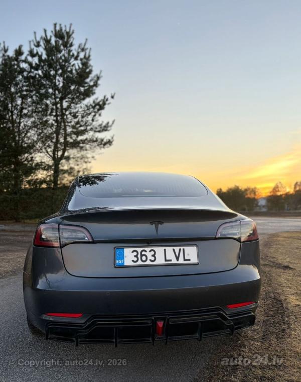 Grey Tesla Model 3 2019 in Viljandi, with an engine capacity of 0.00 L and mileage of 186 thousand km for 16500 €, photo 7 on AUTOMOTO.COM.LV