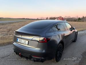Grey Tesla Model 3 2019 in Viljandi, with an engine capacity of 0.00 L and mileage of 186 thousand km for 16500 €, photo 6 on AUTOMOTO.COM.LV