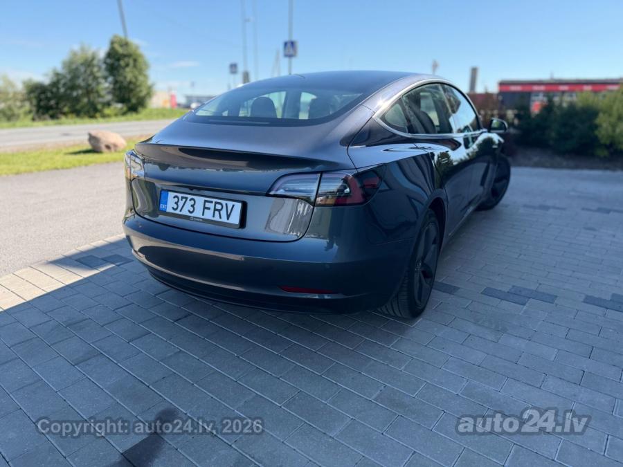 Pelēks Tesla Model 3 2019 Tallina, ar dzinēja tilpumu 0.00 L un nobraukumu 90 tūkst. km par 22490 €, foto 7 vietnē AUTOMOTO.COM.LV