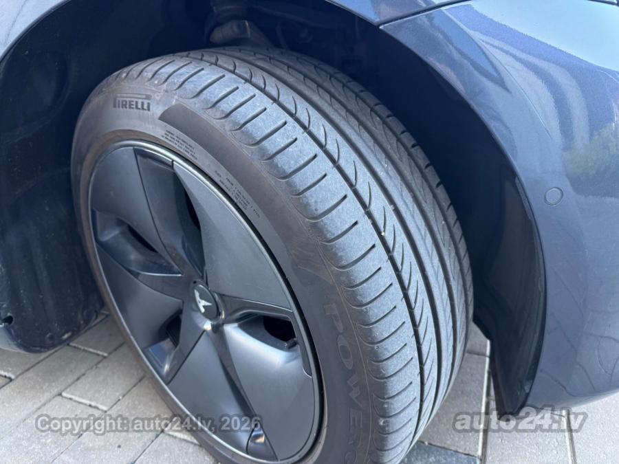 Pelēks Tesla Model 3 2019 Tallina, ar dzinēja tilpumu 0.00 L un nobraukumu 90 tūkst. km par 22490 €, foto 10 vietnē AUTOMOTO.COM.LV