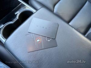 Pelēks Tesla Model 3 2019 Tallina, ar dzinēja tilpumu 0.00 L un nobraukumu 90 tūkst. km par 22490 €, foto 18 vietnē AUTOMOTO.COM.LV