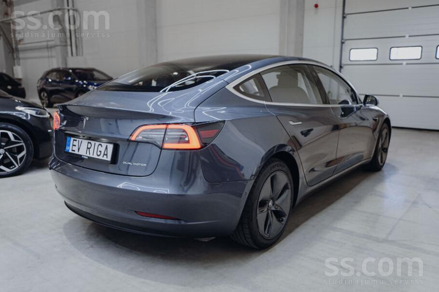Grey Tesla Model 3 2019 in Riga, with an engine capacity of 0.00 L and mileage of 120 thousand km for 21490 €, photo 7 on AUTOMOTO.COM.LV