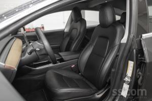 Grey Tesla Model 3 2019 in Riga, with an engine capacity of 0.00 L and mileage of 120 thousand km for 21490 €, photo 10 on AUTOMOTO.COM.LV
