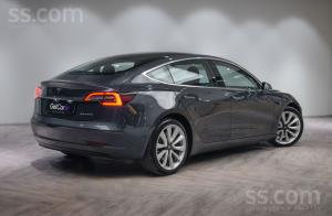 Pelēks Tesla Model 3 2019 Rīga, ar dzinēja tilpumu 0.00 L un nobraukumu 122 tūkst. km par 19900 €, foto 7 vietnē AUTOMOTO.COM.LV