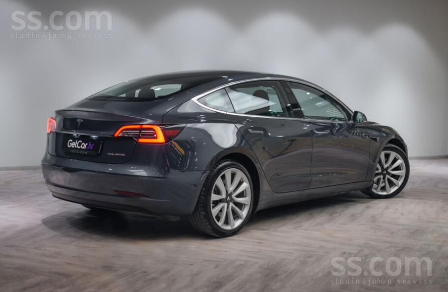 Pelēks Tesla Model 3 2019 Rīga, ar dzinēja tilpumu 0.00 L un nobraukumu 122 tūkst. km par 19900 €, foto 7 vietnē AUTOMOTO.COM.LV