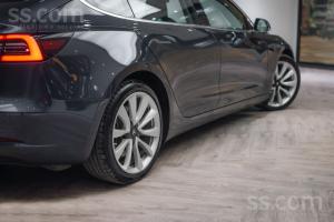 Pelēks Tesla Model 3 2019 Rīga, ar dzinēja tilpumu 0.00 L un nobraukumu 122 tūkst. km par 19900 €, foto 8 vietnē AUTOMOTO.COM.LV